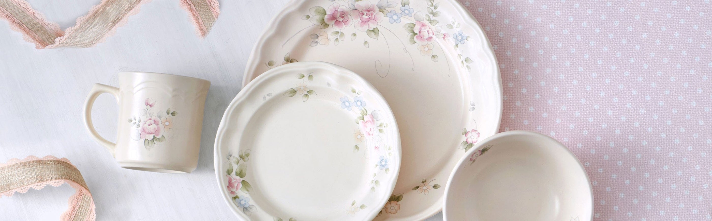 Tea Rose Dinnerware Set